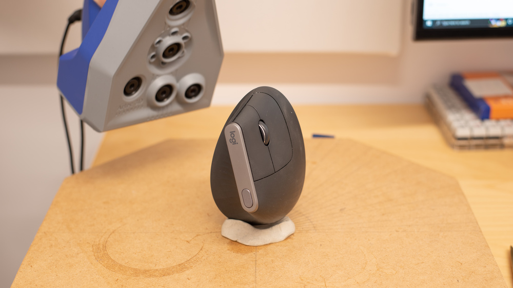 Logitech MX Vertical Review - RTINGS.com