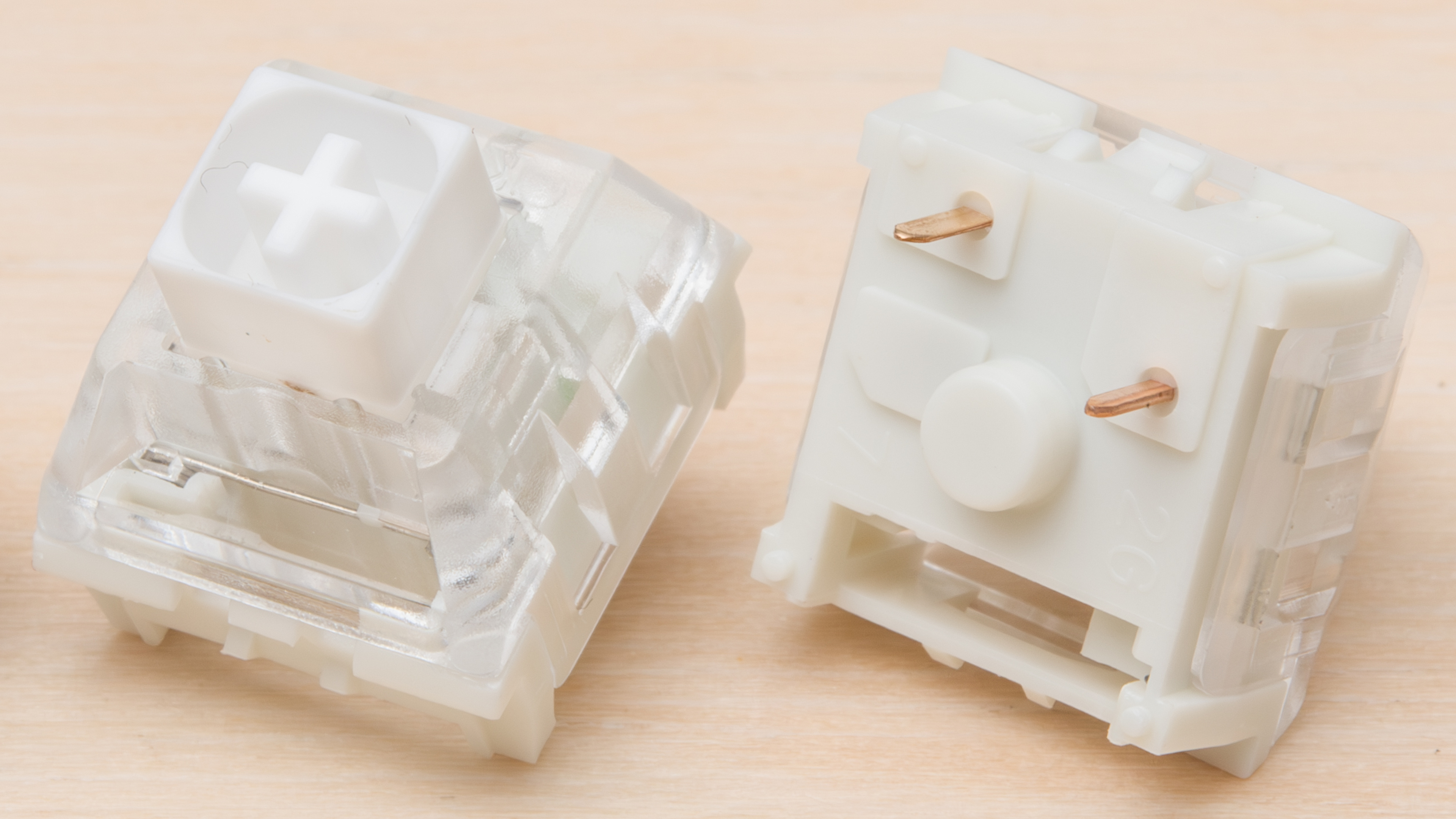 Kailh Box White vs Kailh Box Jade Side-by-Side Keyboard Switch ...