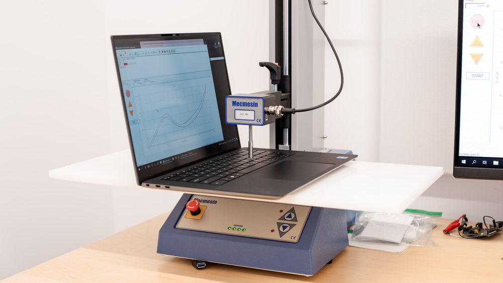 Dell Precision 5570 (2022) Review - RTINGS.com