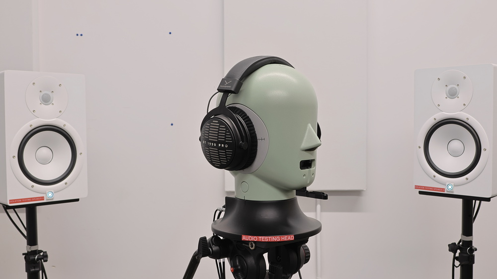 Beyerdynamic DT 1990 PRO MKII Review - RTINGS.com