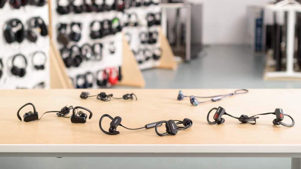 Anker SoundBuds Curve 2017 Review - RTINGS.com