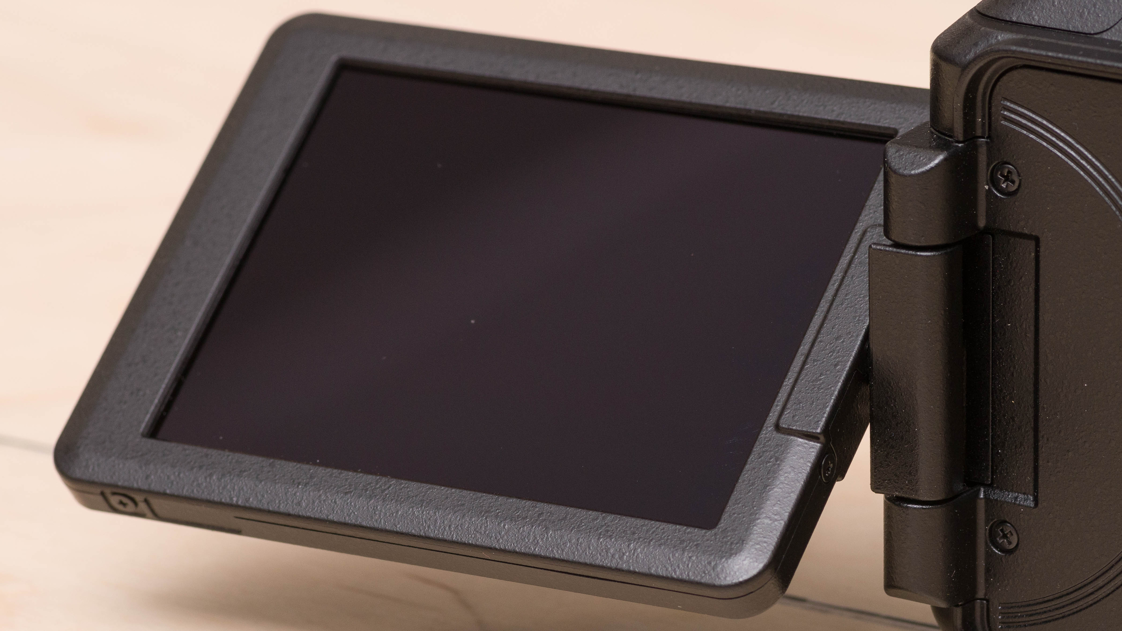 Nikon COOLPIX P950 Review - RTINGS.com