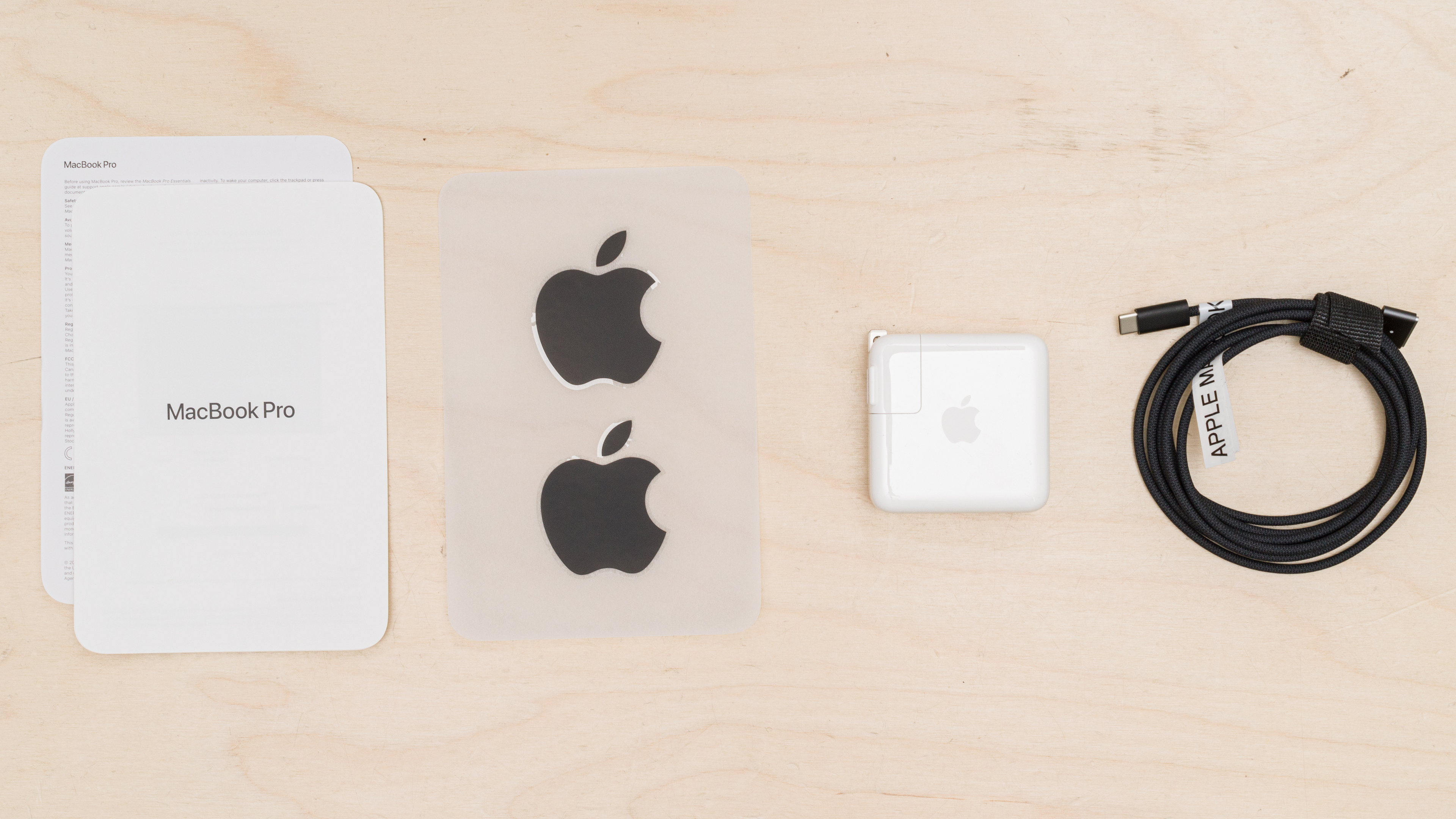 Apple MacBook Pro 14 (M3, 2023) Review - RTINGS.com