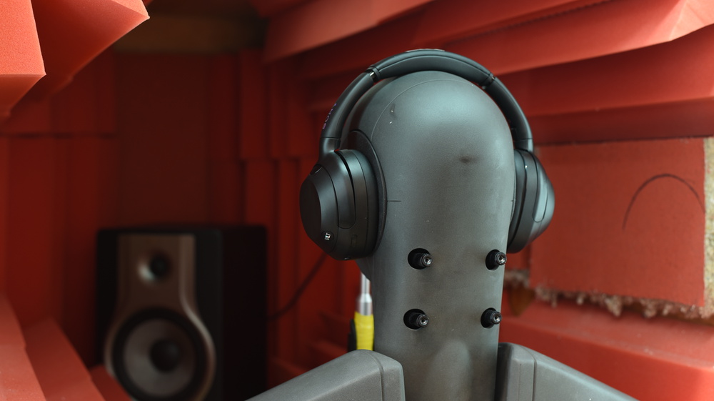 Sony ULT WEAR Wireless Review - RTINGS.com