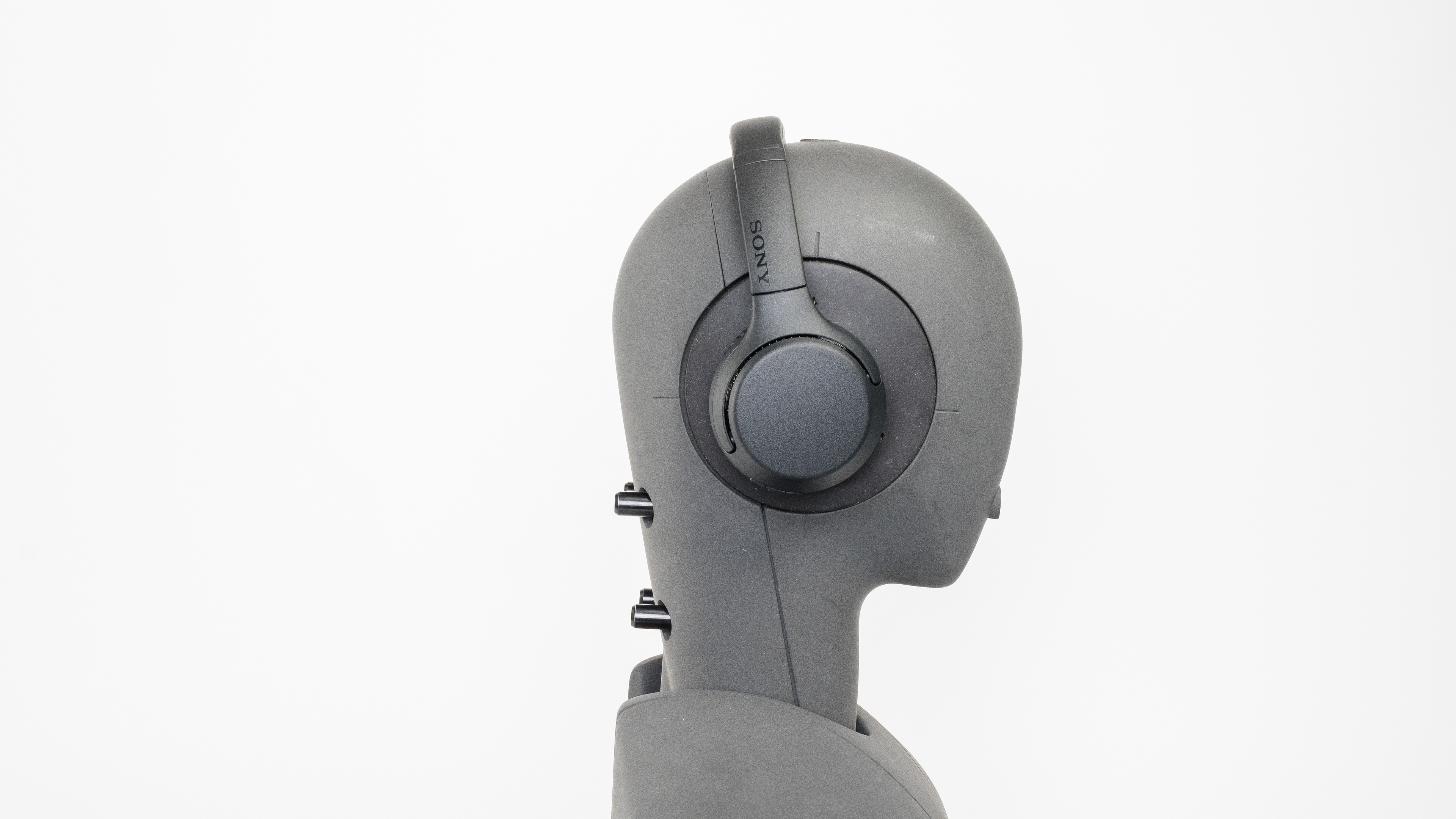 Sony WH-XB700 Wireless Review - RTINGS.com