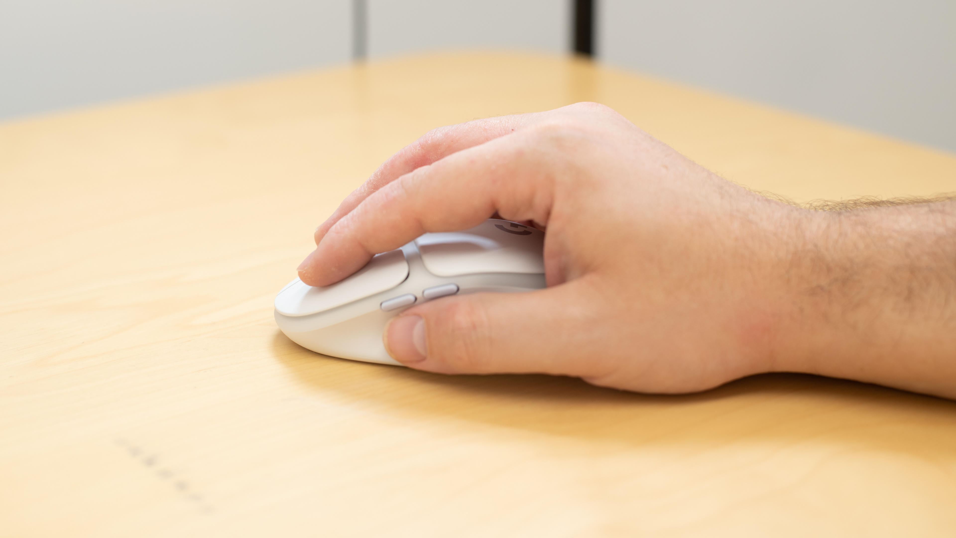 Logitech G705 Review - RTINGS.com