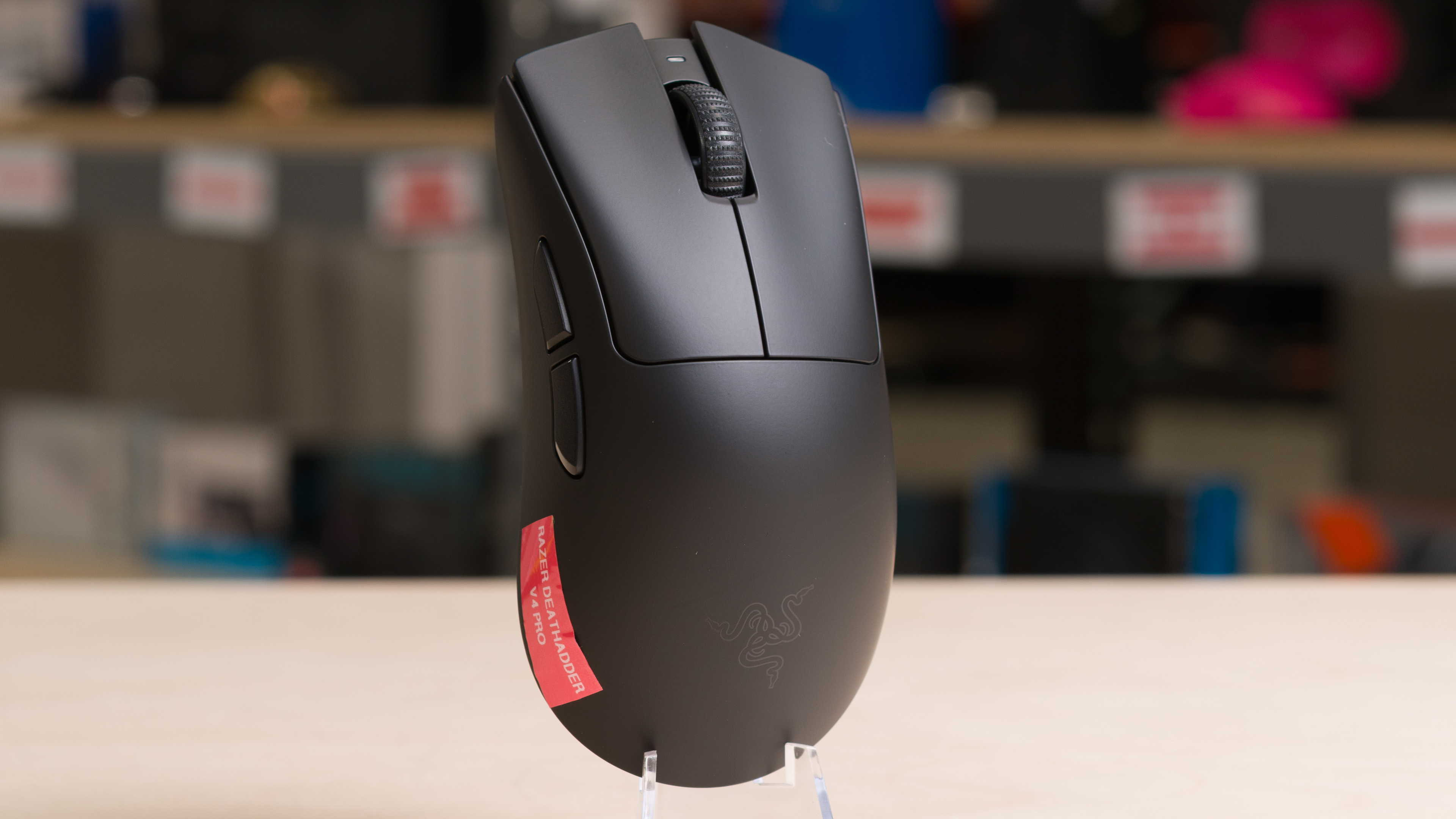 Razer DeathAdder V3 Pro vs Razer DeathAdder V4 Pro Side-by-Side Mouse Comparison - RTINGS.com