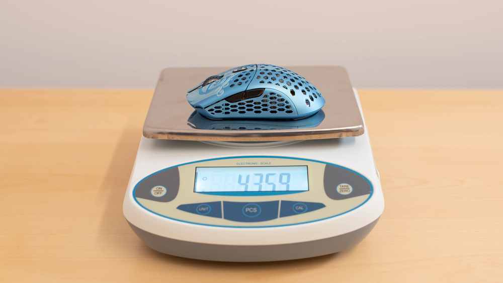 Finalmouse Starlight-12 Poseidon Small Review - RTINGS.com