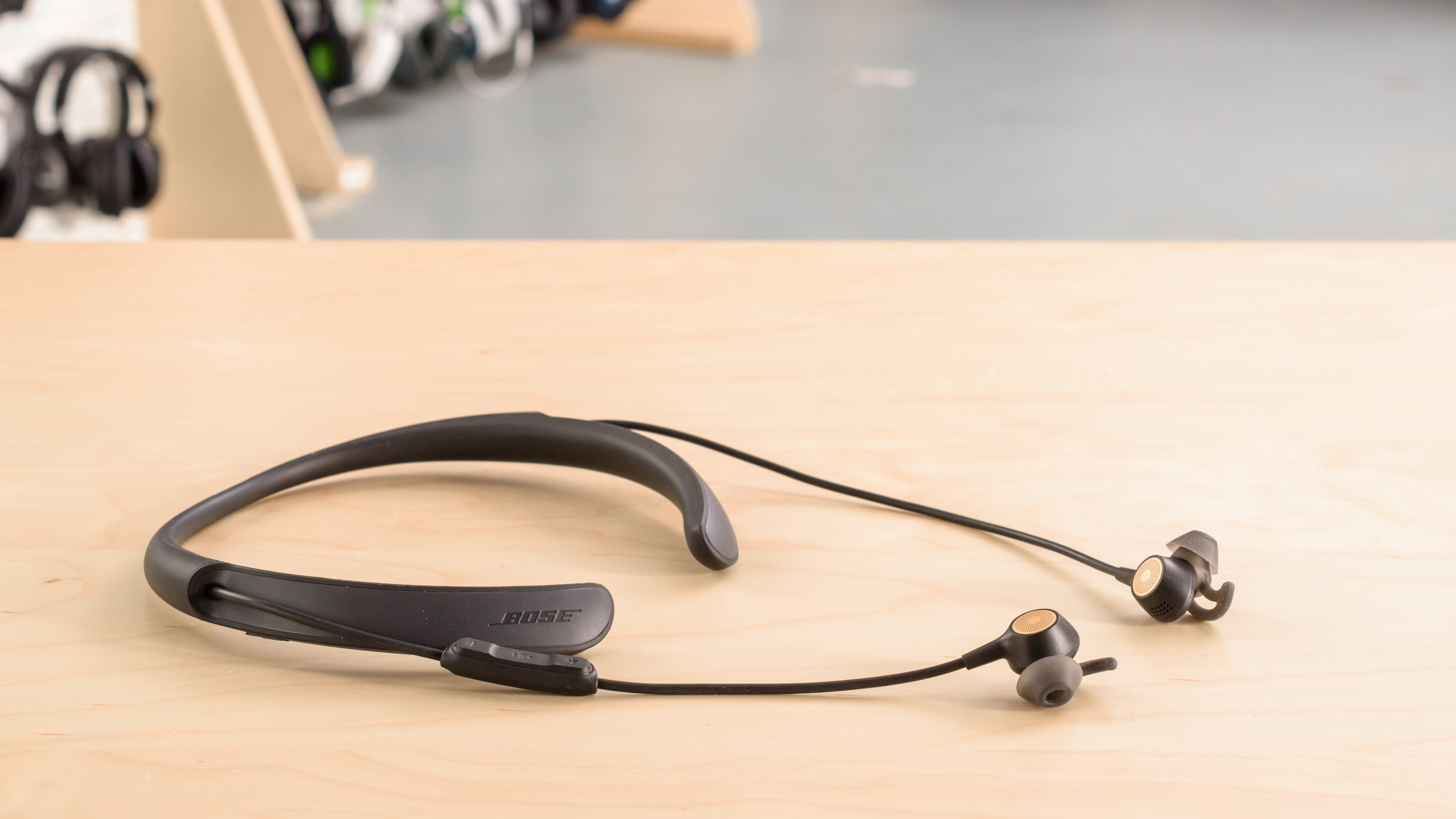 Bose Hearphones Wireless Review - RTINGS.com