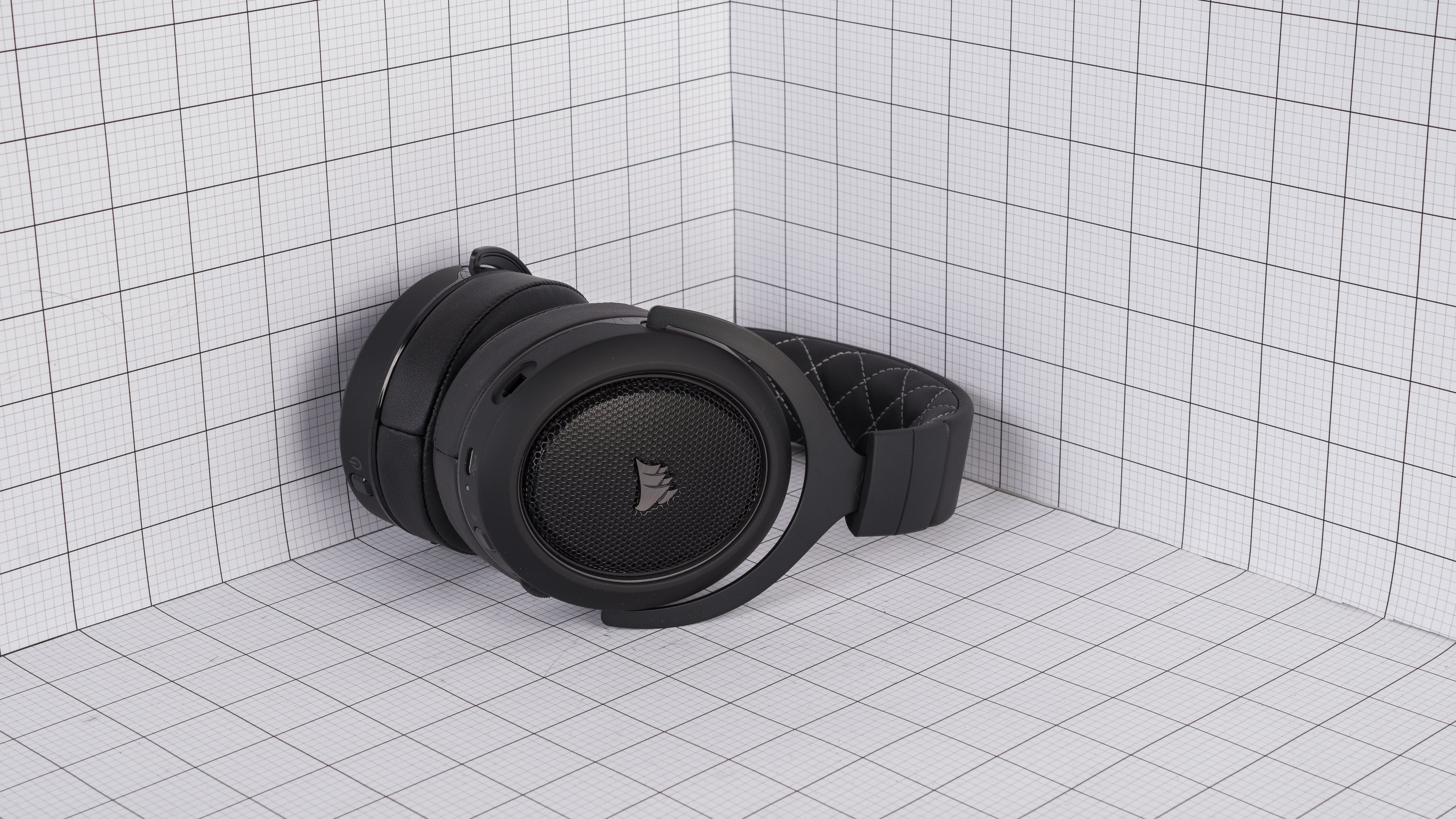 Corsair HS70 Wireless Review - RTINGS.com