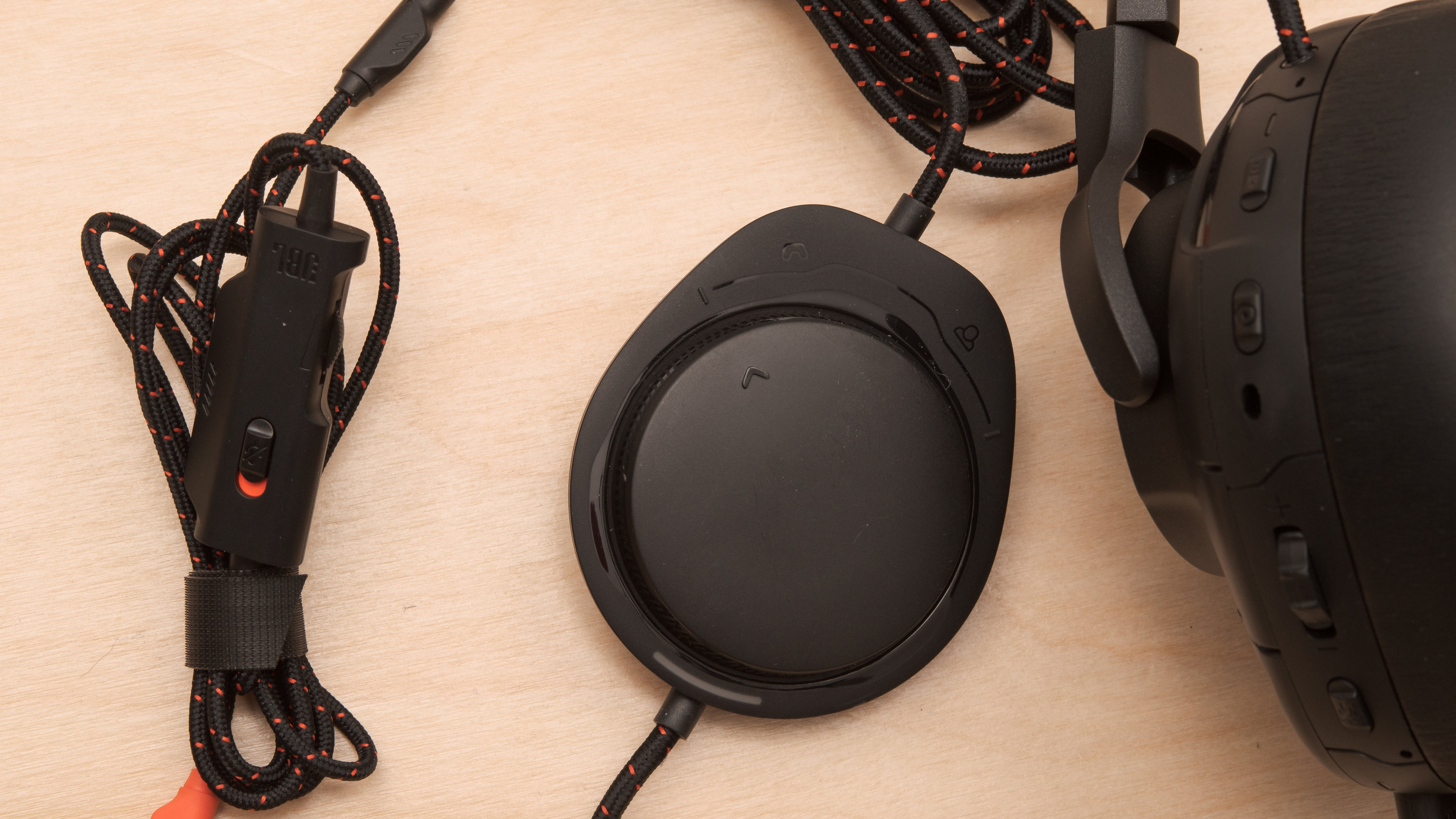 JBL Quantum ONE Review - RTINGS.com