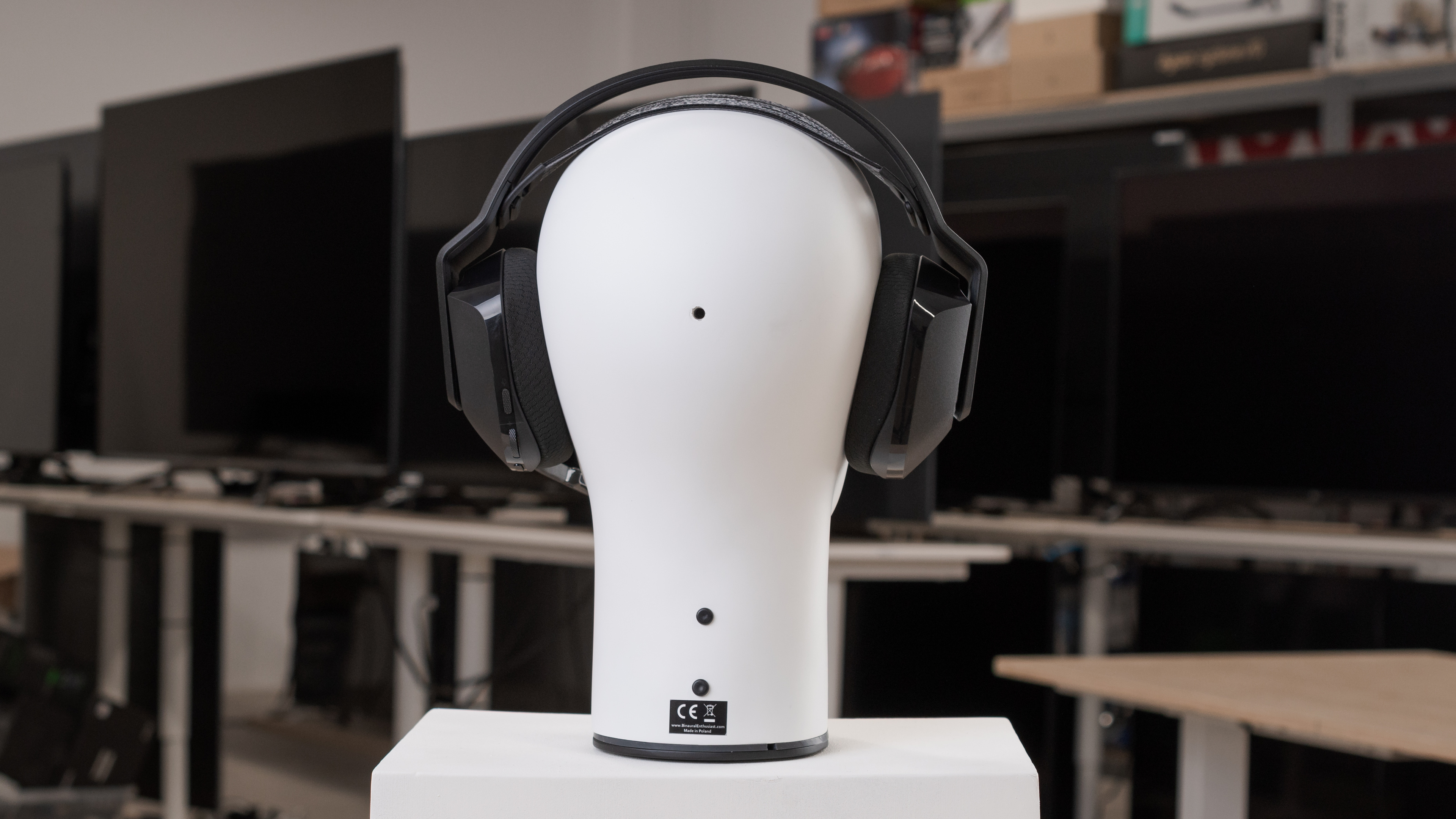 Logitech G733 LIGHTSPEED Wireless Review - RTINGS.com