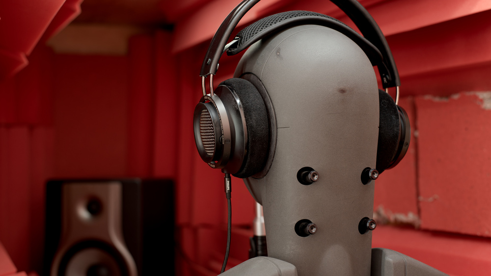 Philips Fidelio X2HR Review - RTINGS.com