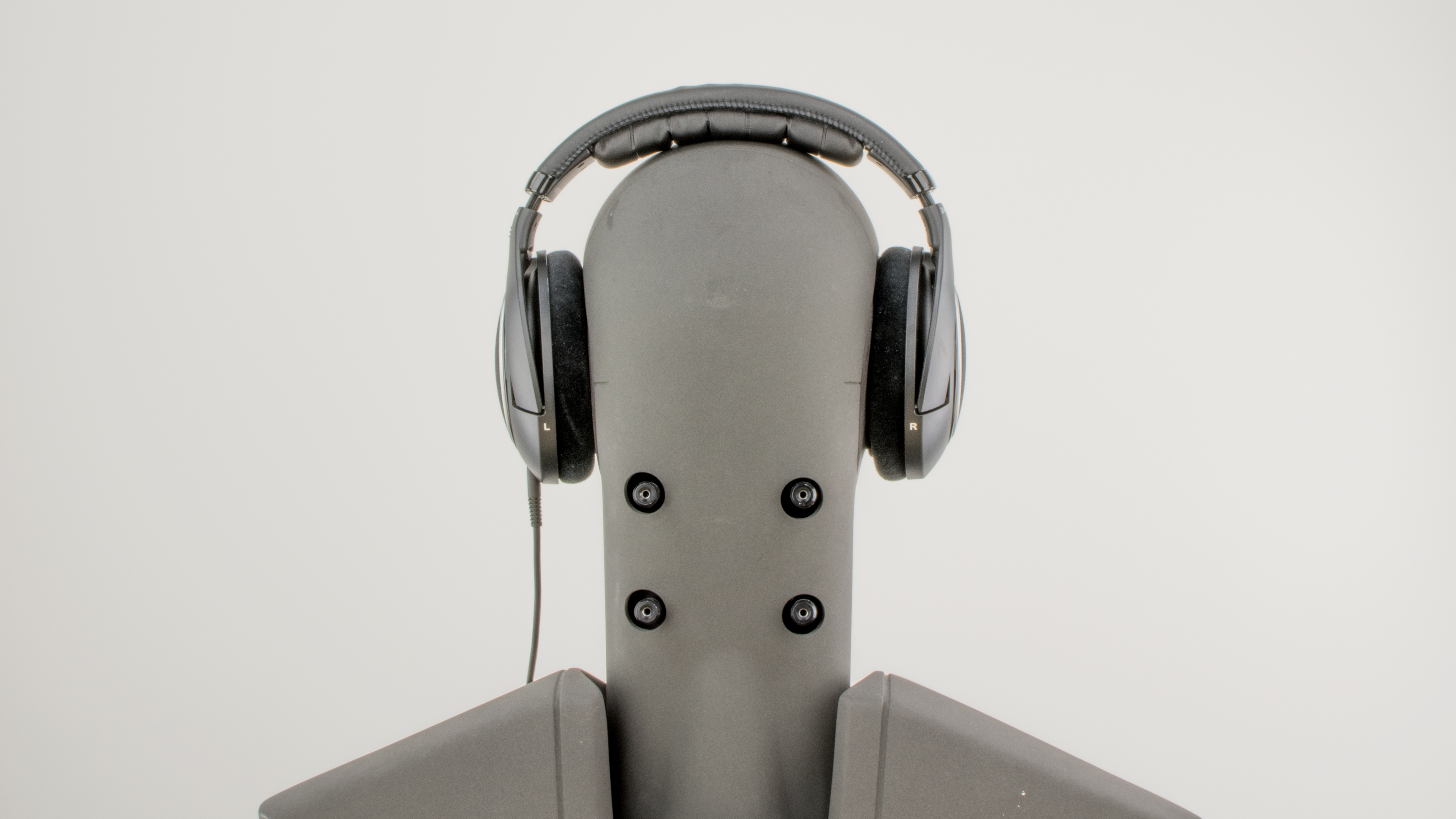 Sennheiser HD 598 Review - RTINGS.com