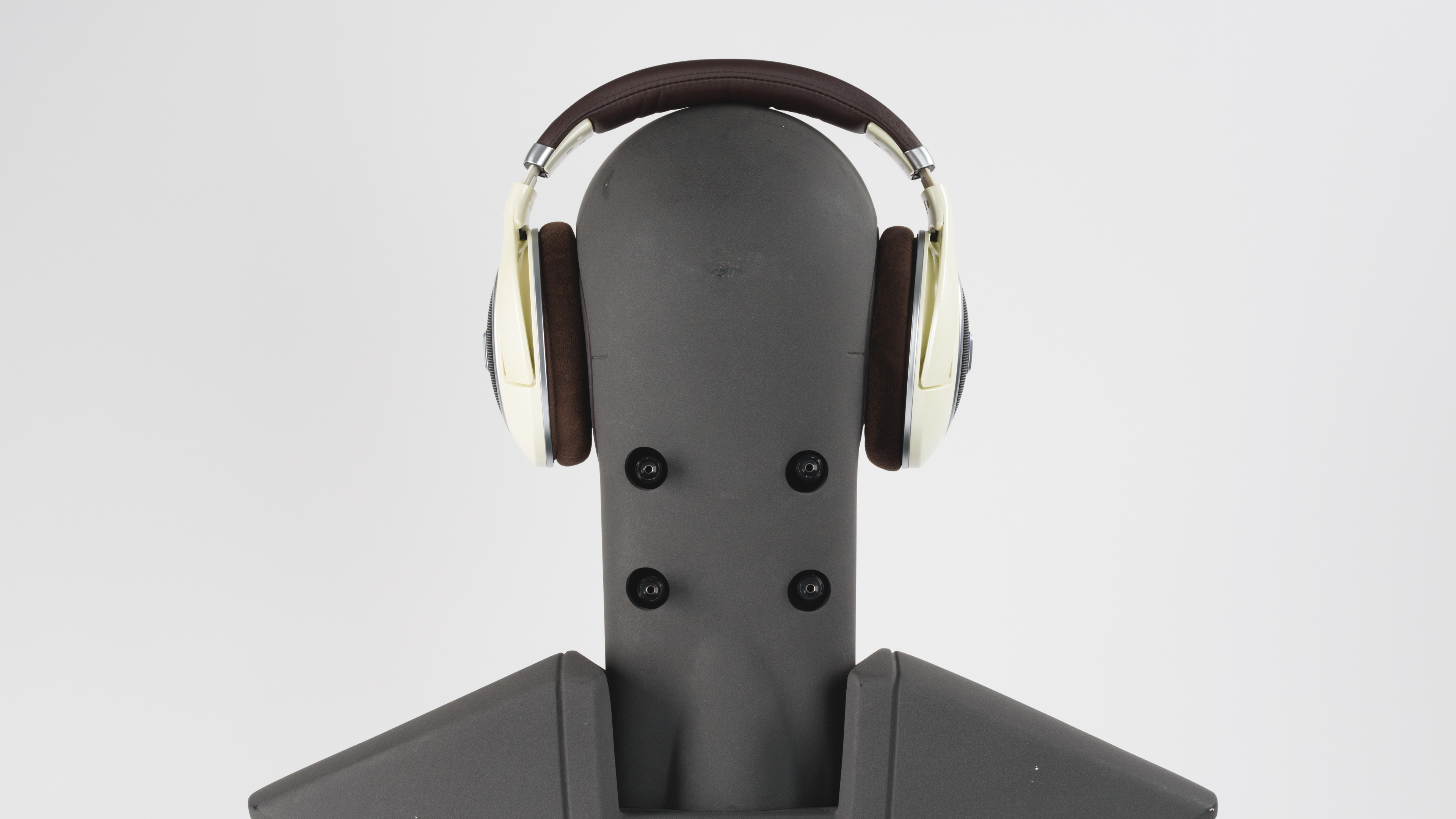 Sennheiser HD 599 Review - RTINGS.com
