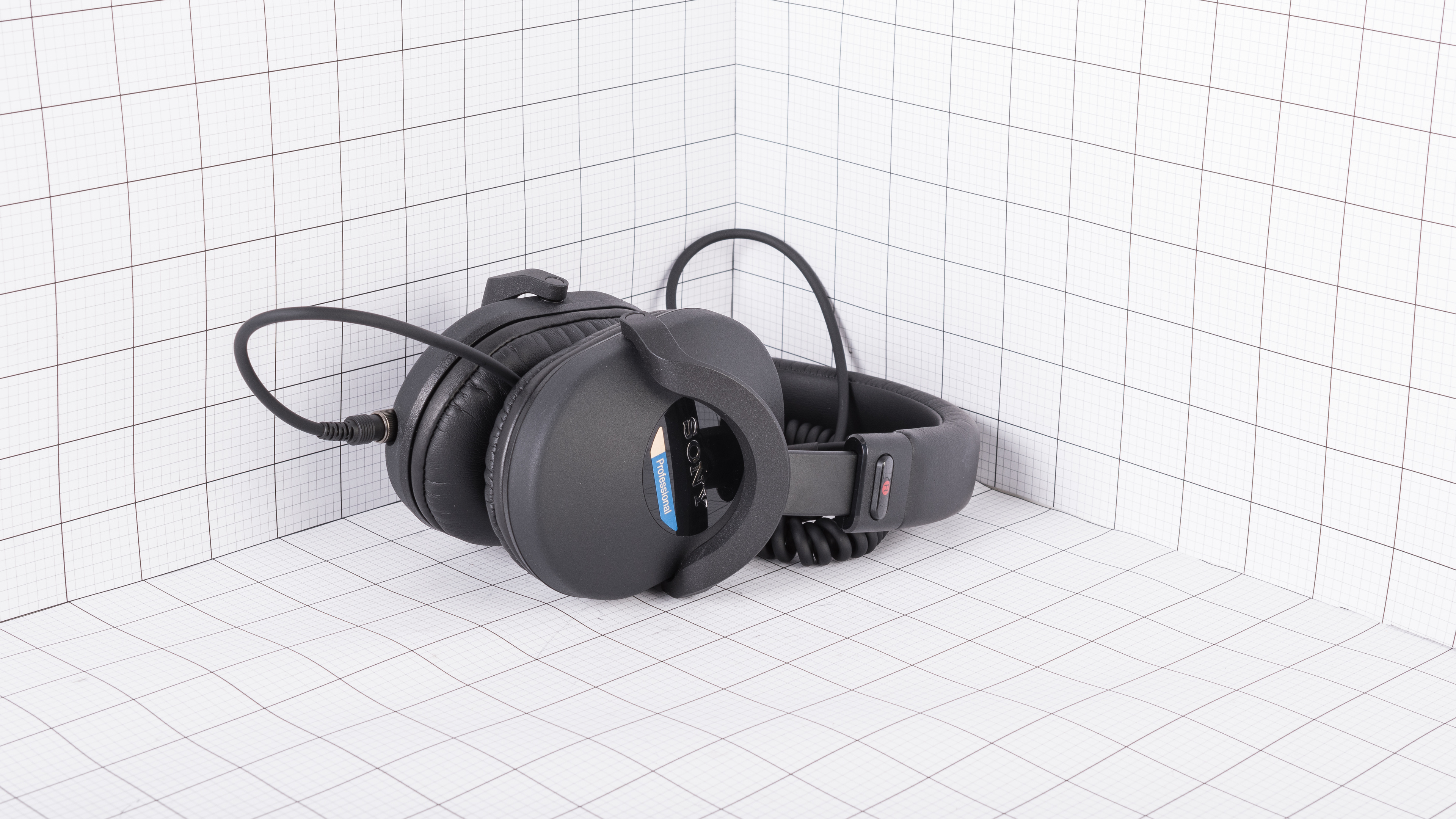 Sony MDR-7520 Review - RTINGS.com