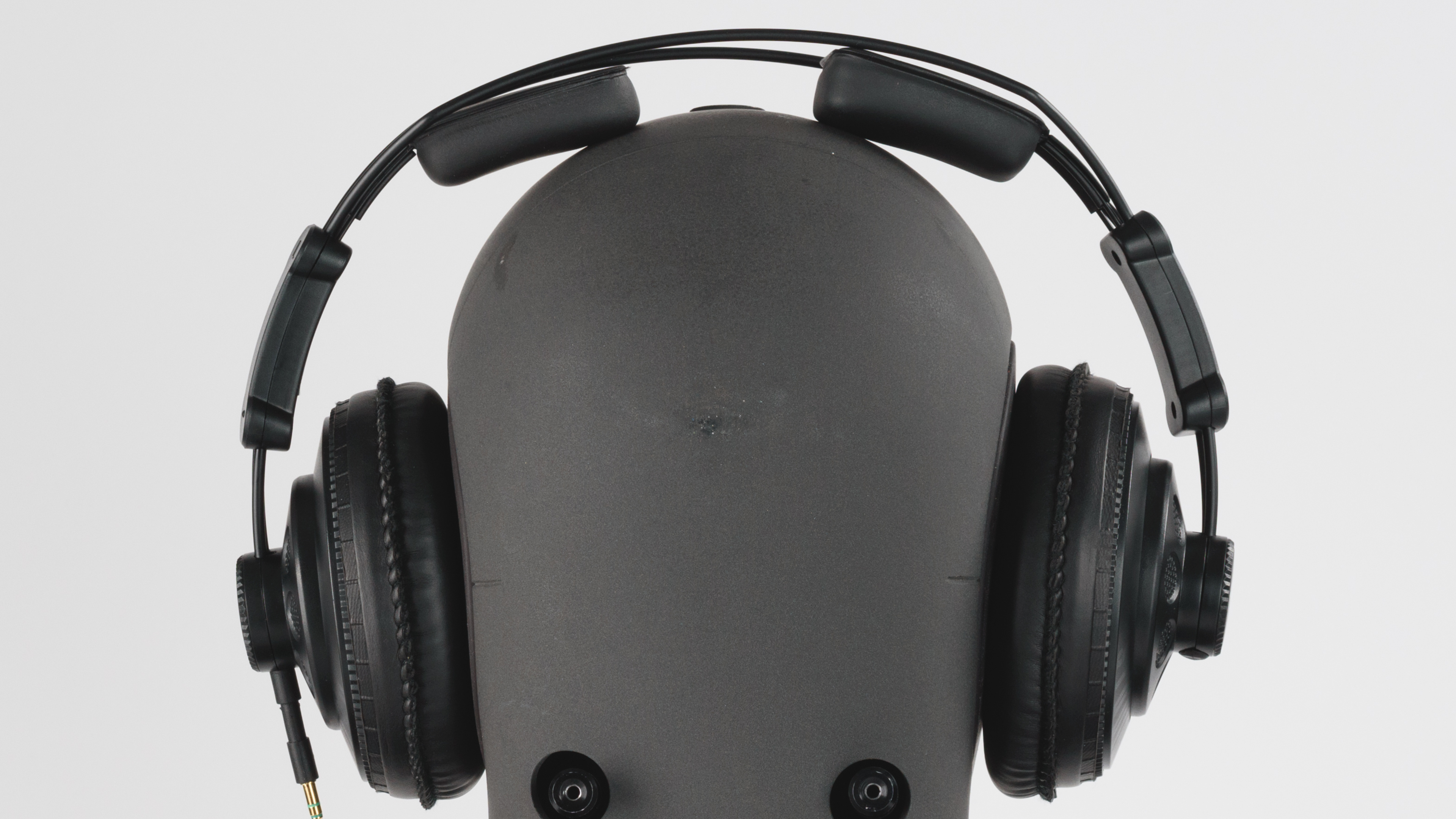 Superlux HD 668B Review - RTINGS.com