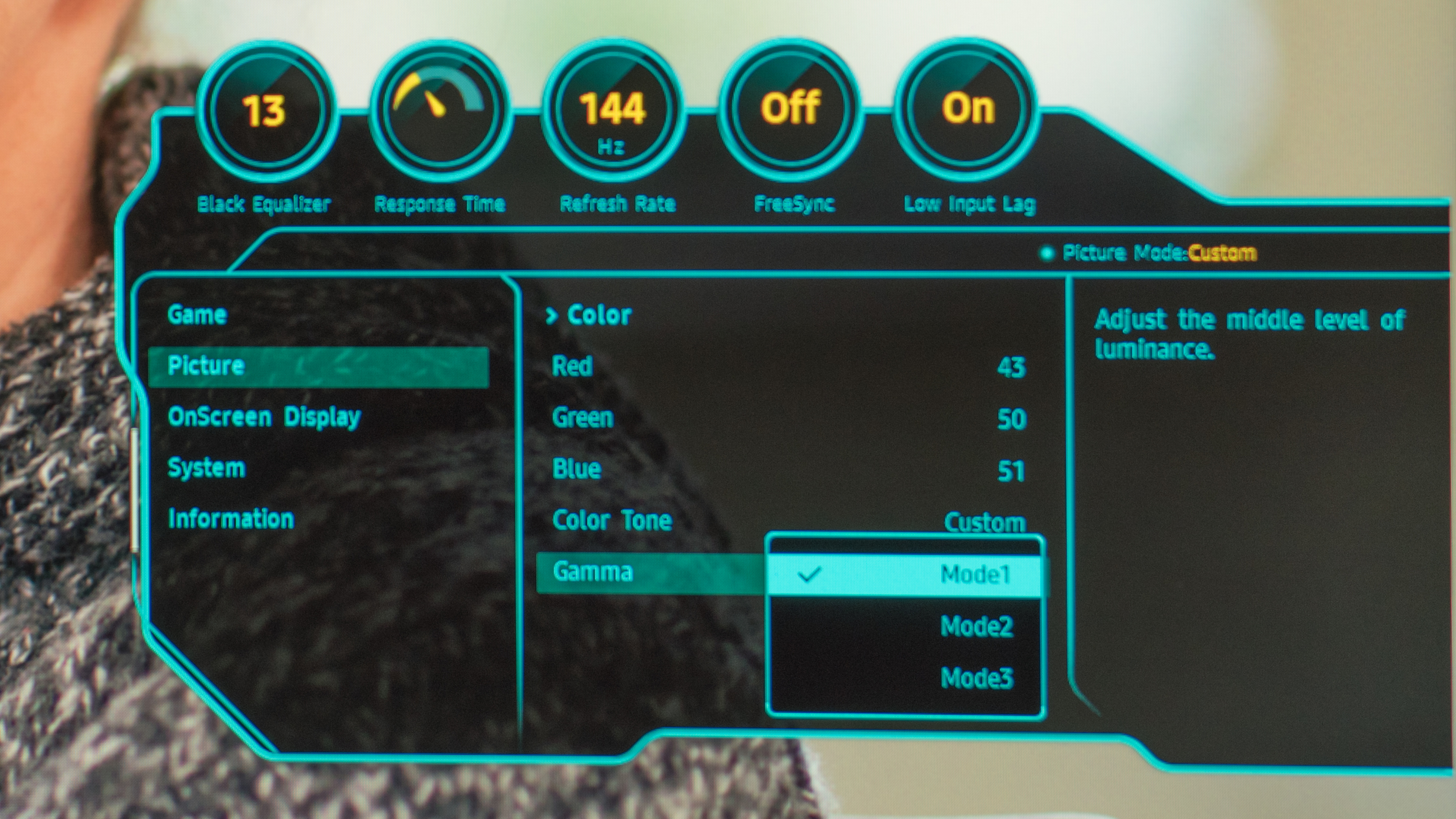 Samsung CHG70 Review (C27HG70, C32HG70) - RTINGS.com