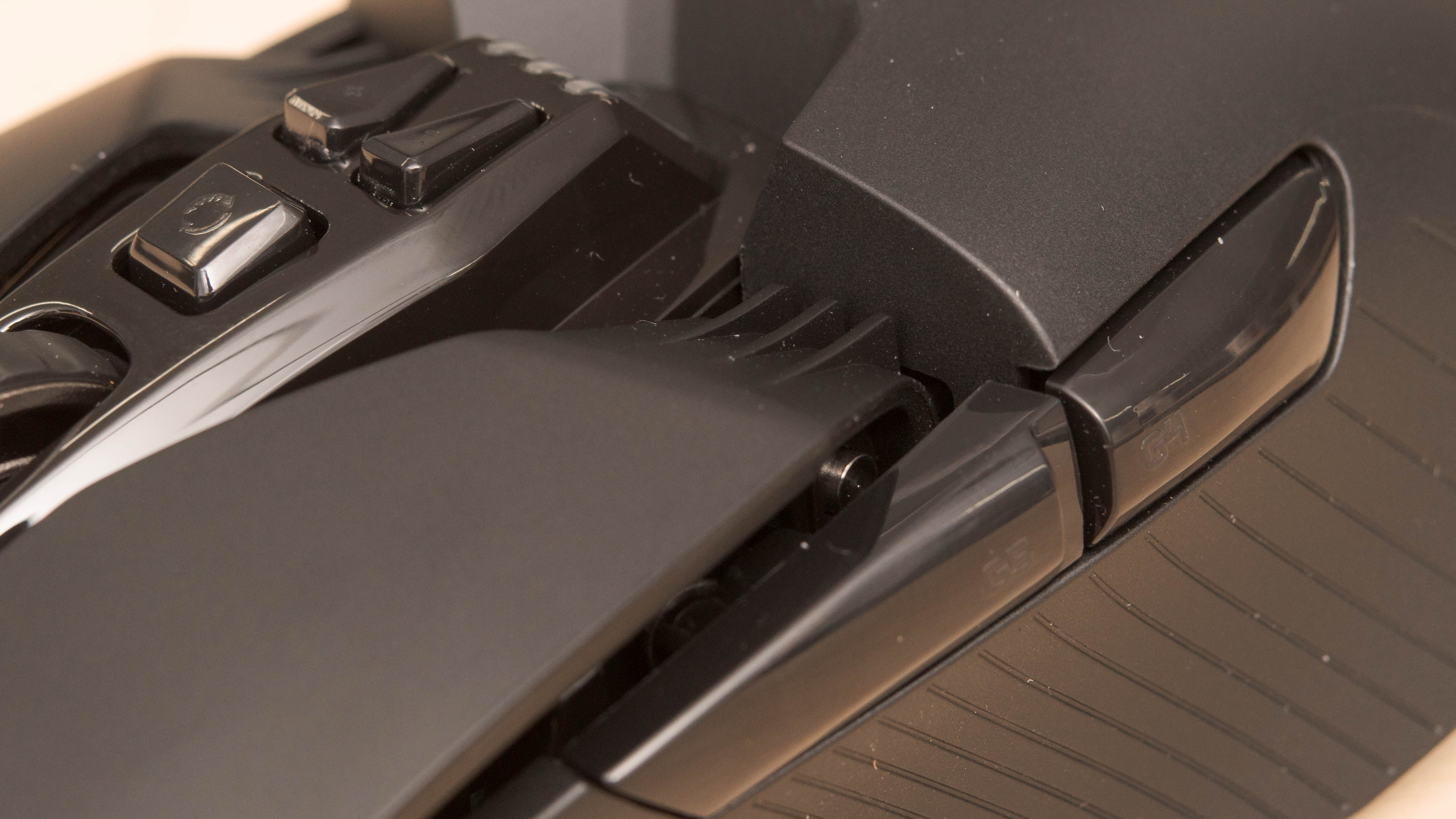 Logitech G903 HERO Review - RTINGS.com